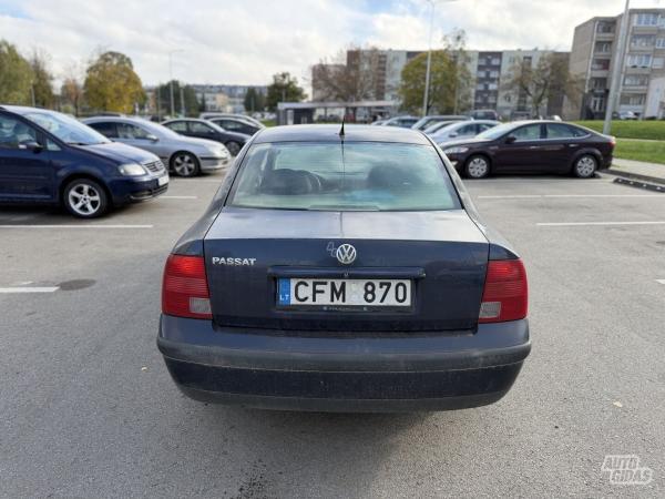 Volkswagen Passat 2000 Ukmergė, ar dzinēja tilpumu 1.80 L un nobraukumu 300 tūkst. km par 400 €, foto 5 vietnē AUTOMOTO.COM.LV