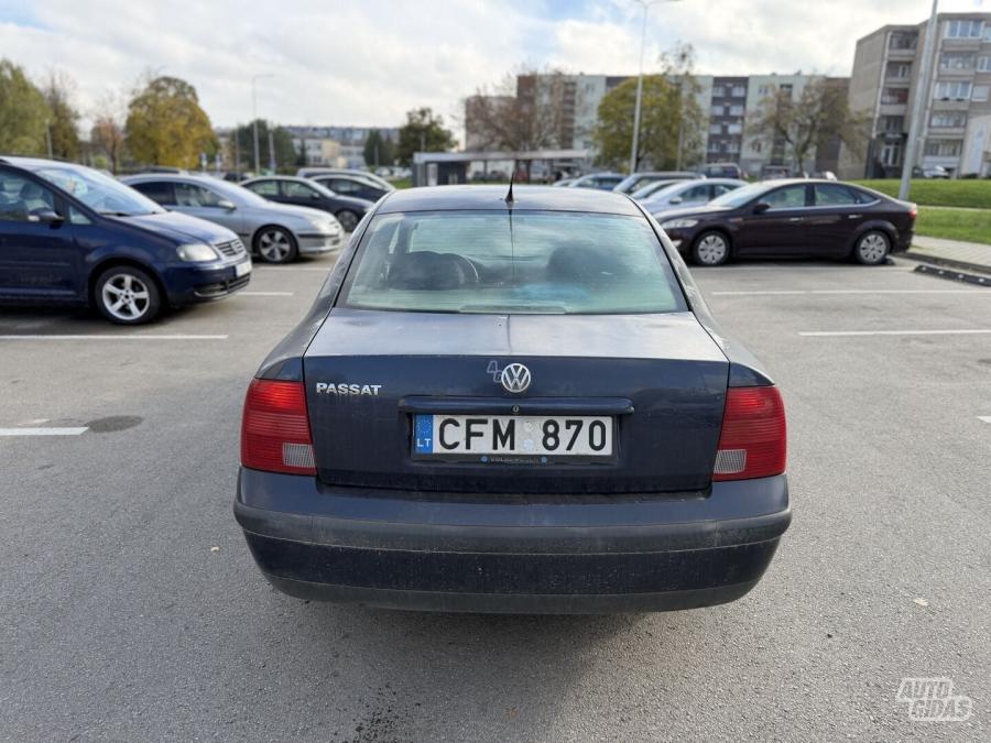 Volkswagen Passat 2000 Ukmergė, ar dzinēja tilpumu 1.80 L un nobraukumu 300 tūkst. km par 400 €, foto 5 vietnē AUTOMOTO.COM.LV