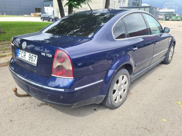 Volkswagen Passat 2001 in Klaipeda, with an engine capacity of 2.50 L and mileage of 356 thousand km for 950 €, photo 1 on AUTOMOTO.COM.LV