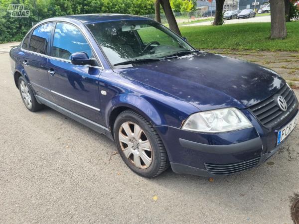 Фольксваген Пассат 2001 в Клайпеда, объемом двигателя 2.50 л и пробегом 395 тыс. км за 1100 €, фото 2 на AUTOMOTO.COM.LV
