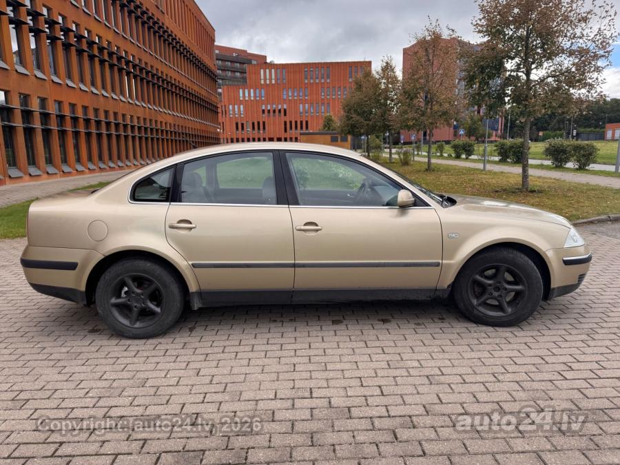 Volkswagen Passat 2001 Tartu, ar dzinēja tilpumu 2.00 L un nobraukumu 248 tūkst. km par 1800 €, foto 3 vietnē AUTOMOTO.COM.LV