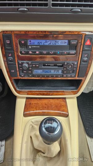 Volkswagen Passat 2001 in Tartu, with an engine capacity of 1.90 L and mileage of 202 thousand km for 4999 €, photo 7 on AUTOMOTO.COM.LV