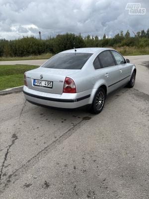 Volkswagen Passat 2001 in Telschi, with an engine capacity of 1.90 L and mileage of 413 thousand km for 1250 €, photo 3 on AUTOMOTO.COM.LV