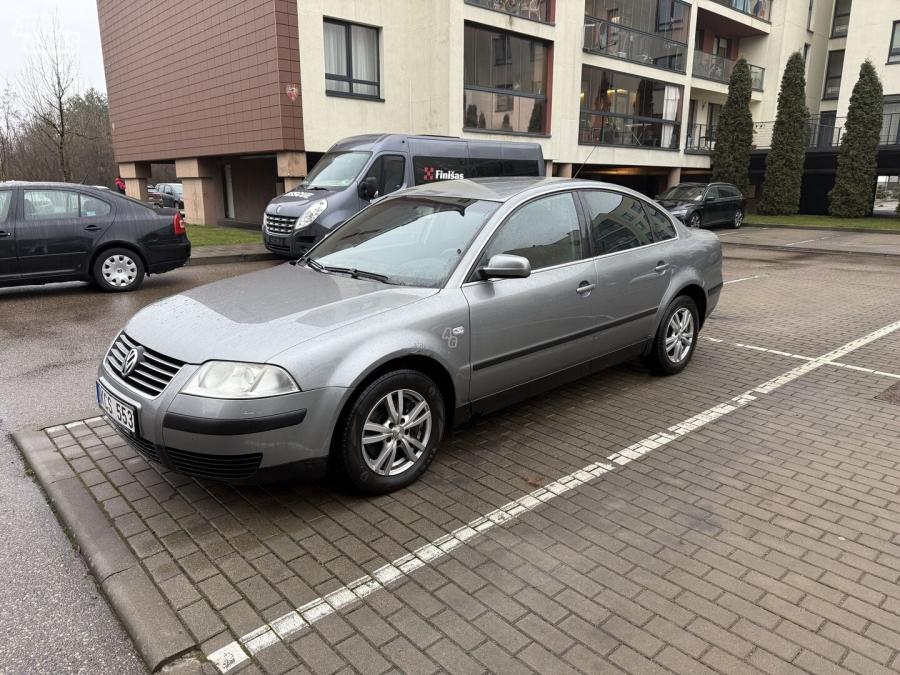 Volkswagen Passat 2002 in Vilnius, with an engine capacity of 2.00 L and mileage of 290 thousand km for 550 €, photo 1 on AUTOMOTO.COM.LV