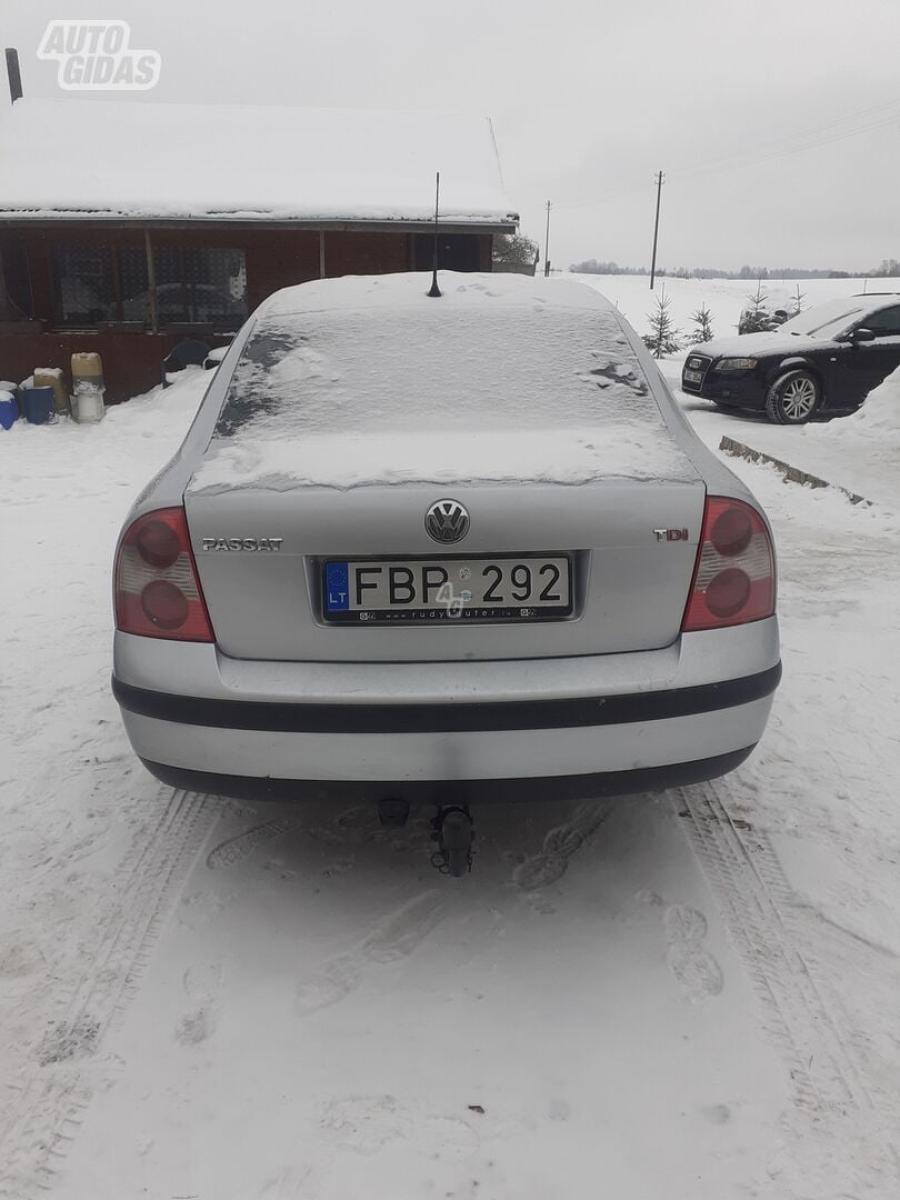 Volkswagen Passat 2002 in Druskininkai, with an engine capacity of 1.90 L and mileage of 430 thousand km for 1350 €, photo 2 on AUTOMOTO.COM.LV