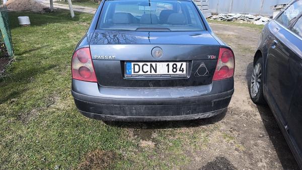 Volkswagen Passat 2002 Skuodas, ar dzinēja tilpumu 1.90 L un nobraukumu 5000 tūkst. km par 650 €, foto 6 vietnē AUTOMOTO.COM.LV
