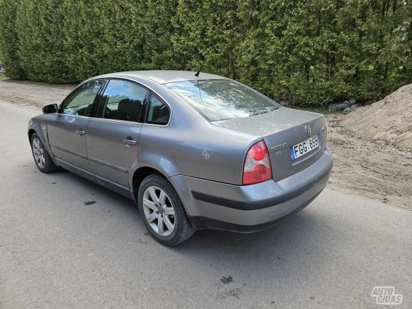 Volkswagen Passat 2002 Prienai, ar dzinēja tilpumu 1.90 L un nobraukumu 333 tūkst. km par 1200 €, foto 7 vietnē AUTOMOTO.COM.LV