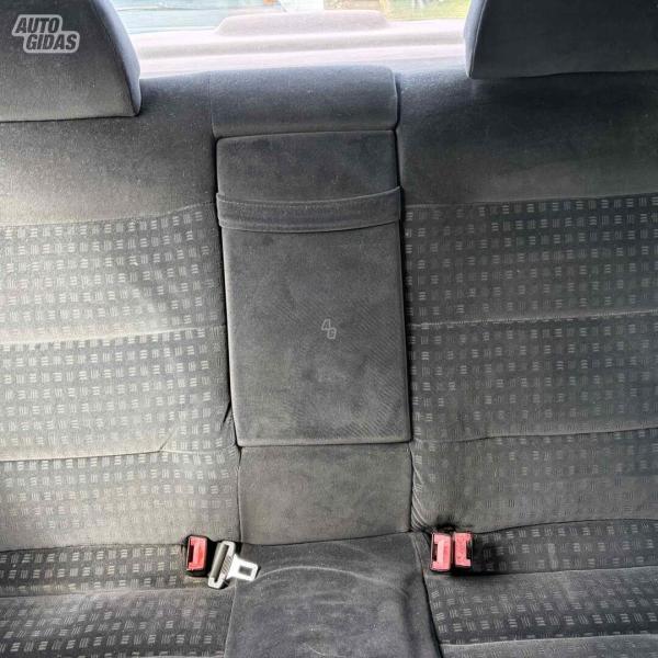 Volkswagen Passat 2002 in Jonava, with an engine capacity of 1.90 L and mileage of 380 thousand km for 1500 €, photo 6 on AUTOMOTO.COM.LV