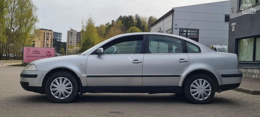 Volkswagen Passat 2002 in Vilnius, with an engine capacity of 1.80 L and mileage of 212 thousand km for 1000 €, photo 7 on AUTOMOTO.COM.LV