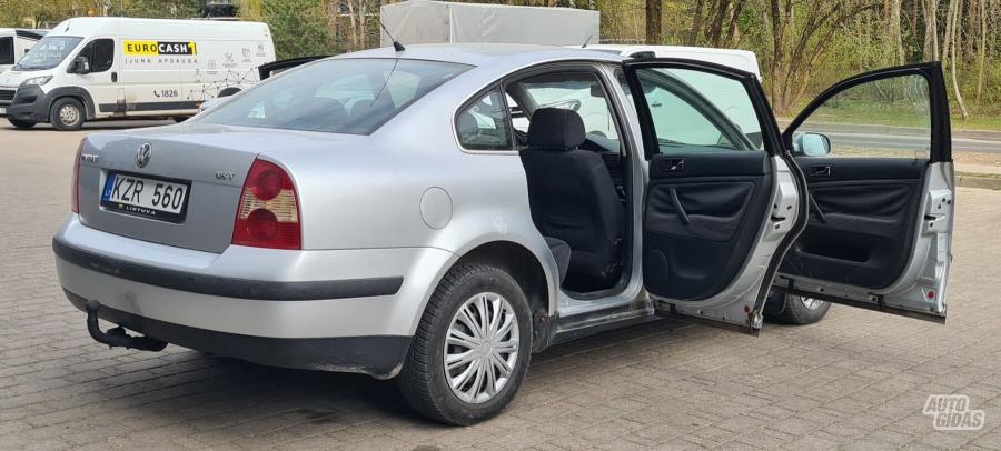 Volkswagen Passat 2002 in Vilnius, with an engine capacity of 1.80 L and mileage of 212 thousand km for 1000 €, photo 18 on AUTOMOTO.COM.LV