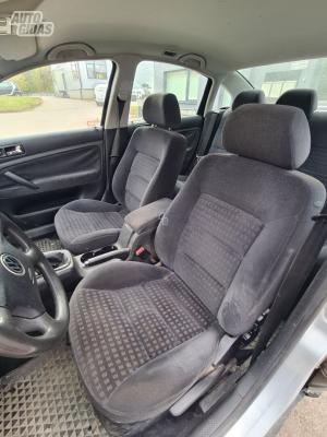 Volkswagen Passat 2002 in Vilnius, with an engine capacity of 1.80 L and mileage of 212 thousand km for 1000 €, photo 29 on AUTOMOTO.COM.LV