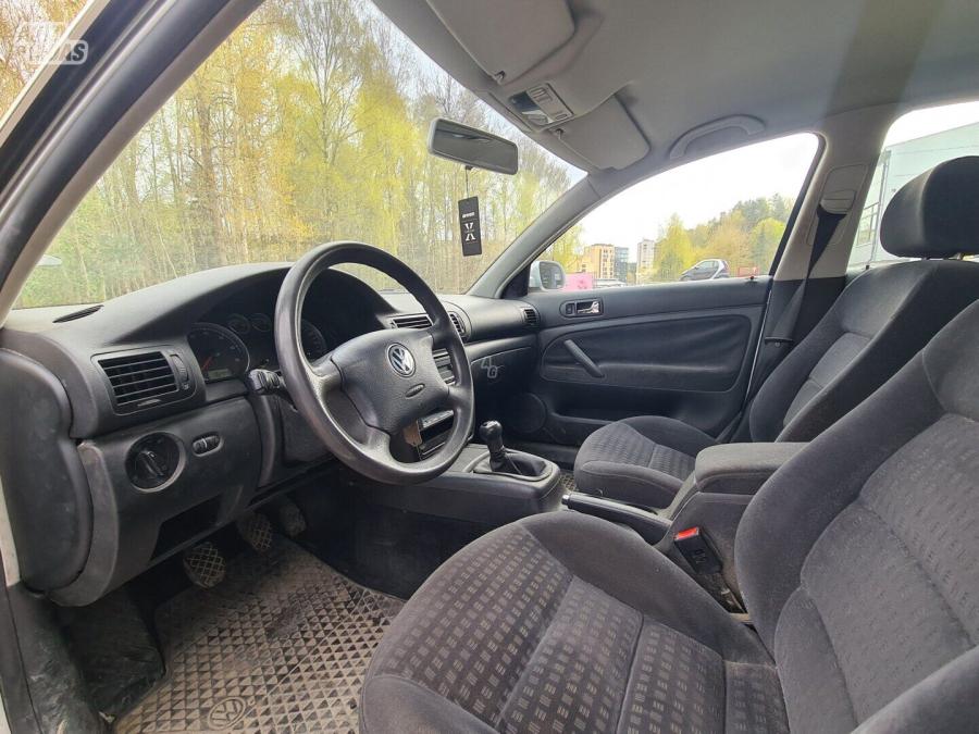 Volkswagen Passat 2002 in Vilnius, with an engine capacity of 1.80 L and mileage of 212 thousand km for 1000 €, photo 31 on AUTOMOTO.COM.LV