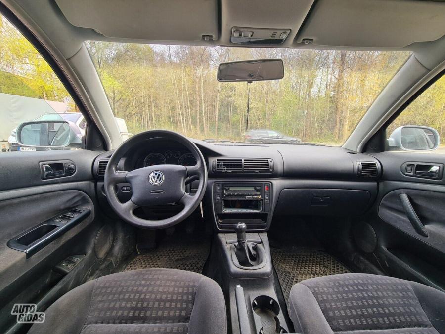 Volkswagen Passat 2002 in Vilnius, with an engine capacity of 1.80 L and mileage of 212 thousand km for 1000 €, photo 32 on AUTOMOTO.COM.LV