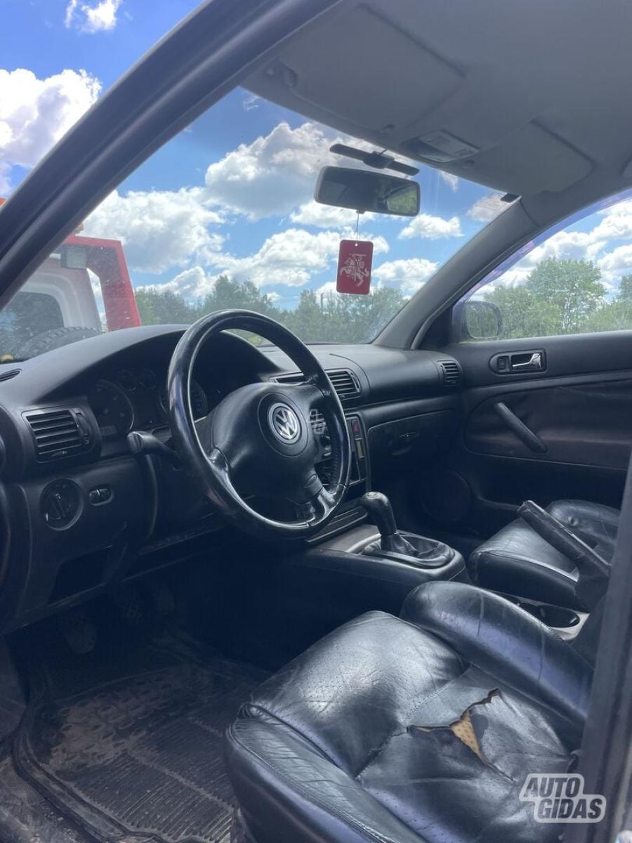 Volkswagen Passat 2002 Kauņa, ar dzinēja tilpumu 1.90 L un nobraukumu 300 tūkst. km par 550 €, foto 6 vietnē AUTOMOTO.COM.LV