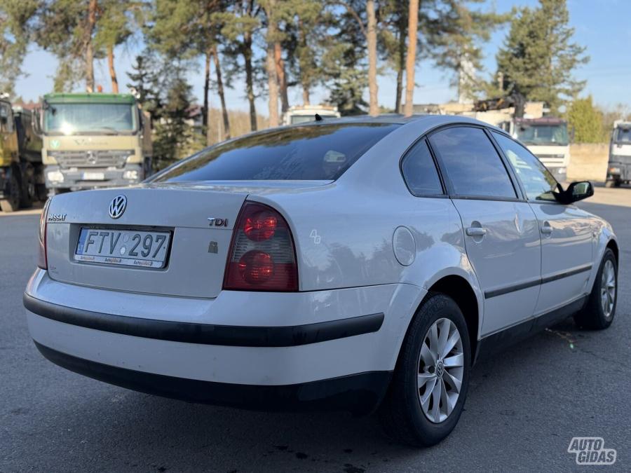 Volkswagen Passat 2002 Utena, ar dzinēja tilpumu 1.90 L un nobraukumu 474 tūkst. km par 1350 €, foto 5 vietnē AUTOMOTO.COM.LV