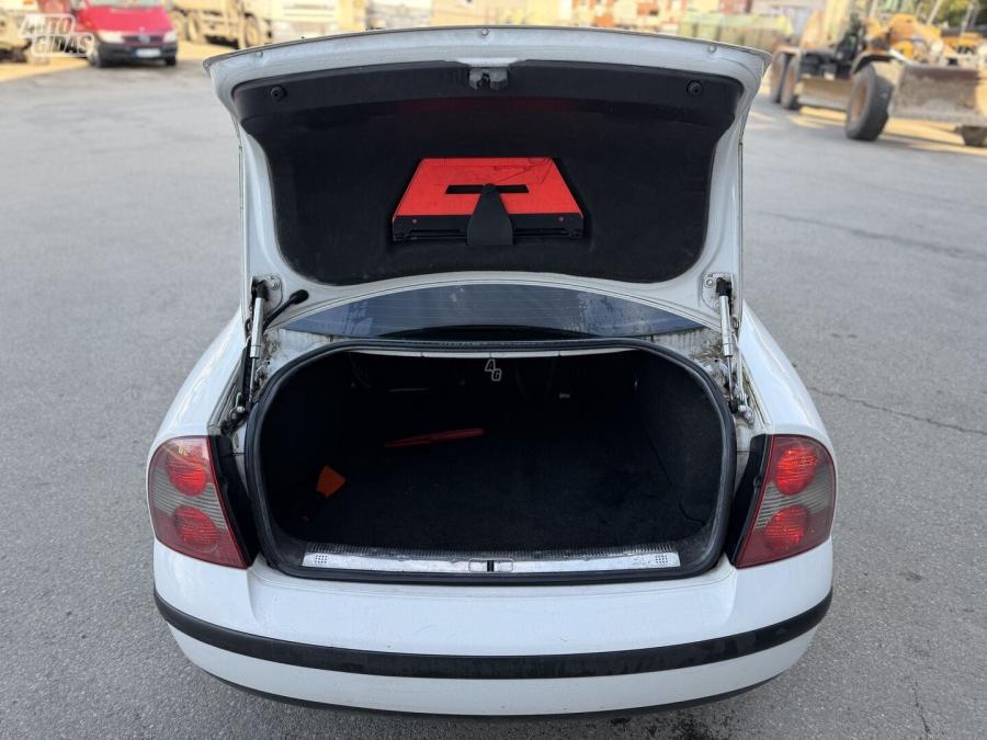 Volkswagen Passat 2002 Utena, ar dzinēja tilpumu 1.90 L un nobraukumu 474 tūkst. km par 1350 €, foto 15 vietnē AUTOMOTO.COM.LV