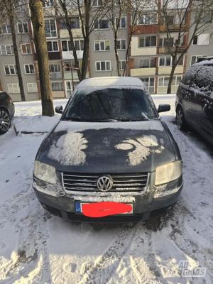 Volkswagen Passat 2003 Alīta, ar dzinēja tilpumu 2.50 L un nobraukumu 333 tūkst. km par 1250 €, foto  vietnē AUTOMOTO.COM.LV
