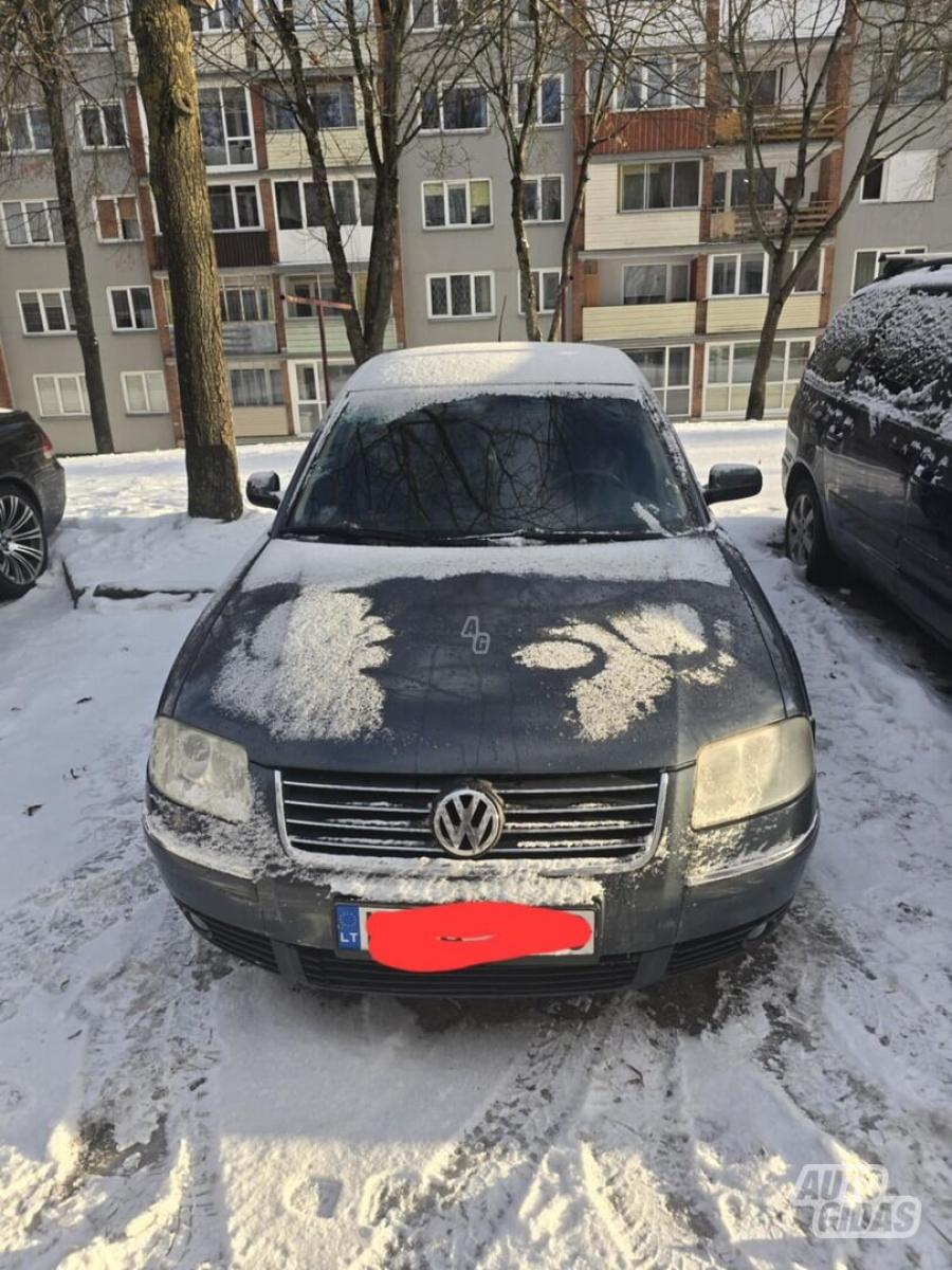 Volkswagen Passat 2003 in Alytus, with an engine capacity of 2.50 L and mileage of 333 thousand km for 1250 €, photo 1 on AUTOMOTO.COM.LV