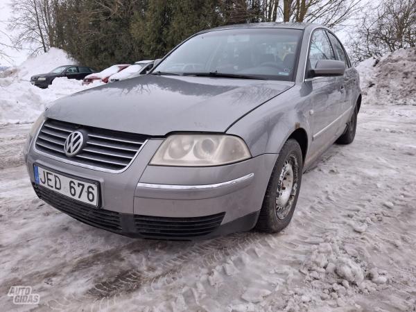 Volkswagen Passat 2003 Joniškis, ar dzinēja tilpumu 1.90 L un nobraukumu 330 tūkst. km par 480 €, foto 1 vietnē AUTOMOTO.COM.LV
