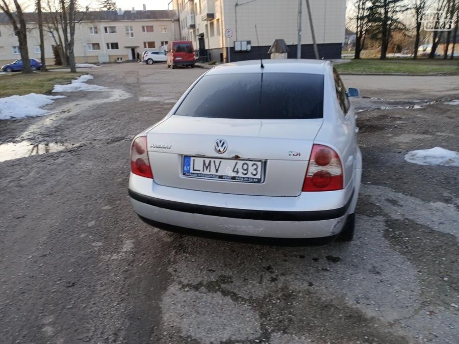 Volkswagen Passat 2003 Šauļi, ar dzinēja tilpumu 1.90 L un nobraukumu 395 tūkst. km par 999 €, foto 5 vietnē AUTOMOTO.COM.LV