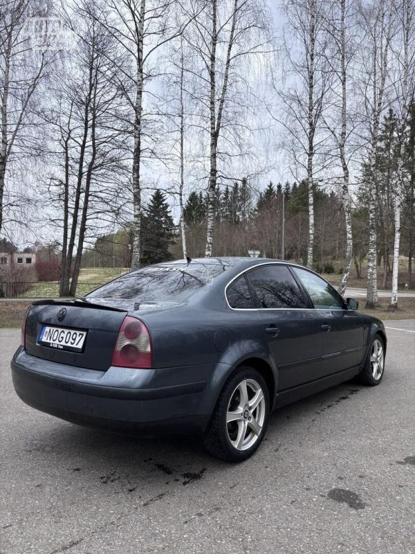 Volkswagen Passat 2003 in Ignalina, with an engine capacity of 1.90 L and mileage of 300 thousand km for 1000 €, photo 3 on AUTOMOTO.COM.LV