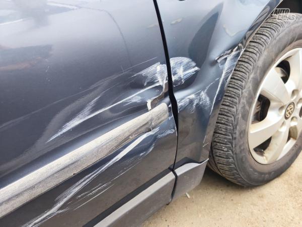 Volkswagen Passat 2003 Kauņa, ar dzinēja tilpumu 1.90 L un nobraukumu 255 tūkst. km par 500 €, foto 9 vietnē AUTOMOTO.COM.LV