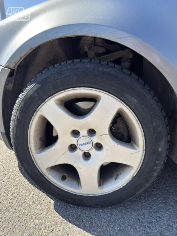 Volkswagen Passat 2003 Klaipėda, ar dzinēja tilpumu 2.30 L un nobraukumu 269 tūkst. km par 1000 €, foto 7 vietnē AUTOMOTO.COM.LV