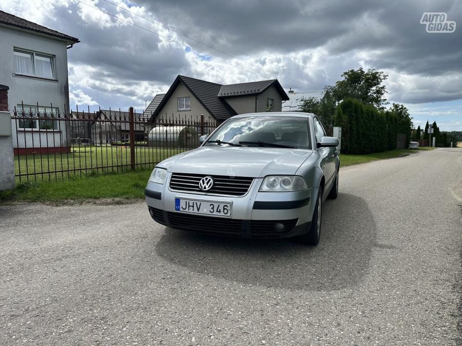 Volkswagen Passat 2003 Varėna, ar dzinēja tilpumu 1.60 L un nobraukumu 349 tūkst. km par 1400 €, foto 1 vietnē AUTOMOTO.COM.LV