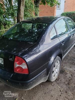Фольксваген Пассат 2003 в Каунас, объемом двигателя 1.90 л и пробегом 250 тыс. км за 1500 €, фото 4 на AUTOMOTO.COM.LV