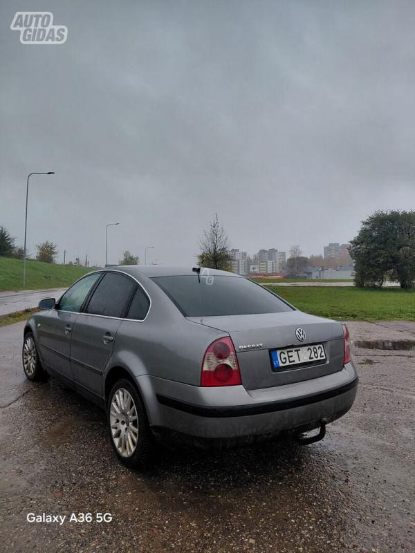 Volkswagen Passat 2003 Jonava vietnÄ Volkswagen Passat 2003 Jonava, ar dzinÄja tilpumu 1.90 L un nobraukumu 381 tÅ«kst. km par 1450 ā¬, foto 4 vietnÄ AUTOMOTO.COM.LV