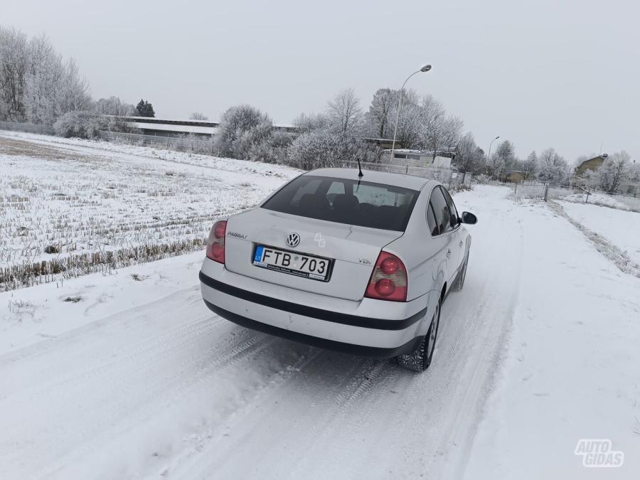Volkswagen Passat 2004 in Marijampole, with an engine capacity of 1.90 L and mileage of 450 thousand km for 1600 €, photo 4 on AUTOMOTO.COM.LV