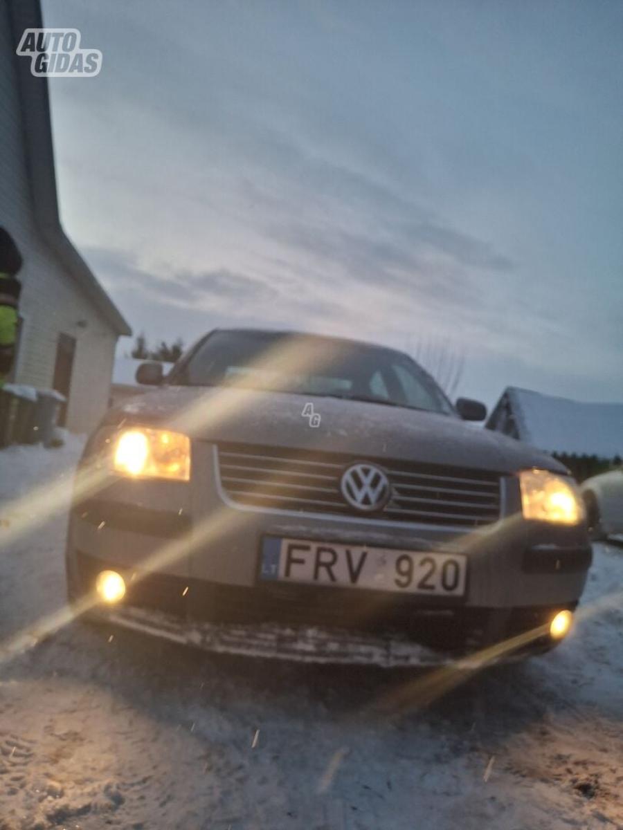 Volkswagen Passat 2004 Kauņa, ar dzinēja tilpumu 1.90 L un nobraukumu 35 tūkst. km par 650 €, foto 1 vietnē AUTOMOTO.COM.LV