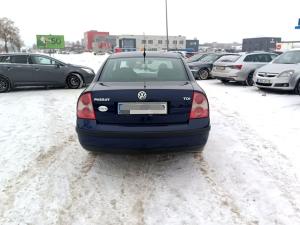 Volkswagen Passat 2004 Šauļi, ar dzinēja tilpumu 1.90 L un nobraukumu 320 tūkst. km par 1700 €, foto 4 vietnē AUTOMOTO.COM.LV