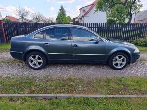 Volkswagen Passat 2004 in Marijampole, with an engine capacity of 1.90 L and mileage of 366 thousand km for 850 €, photo 5 on AUTOMOTO.COM.LV