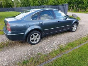 Volkswagen Passat 2004 in Marijampole, with an engine capacity of 1.90 L and mileage of 366 thousand km for 850 €, photo 9 on AUTOMOTO.COM.LV