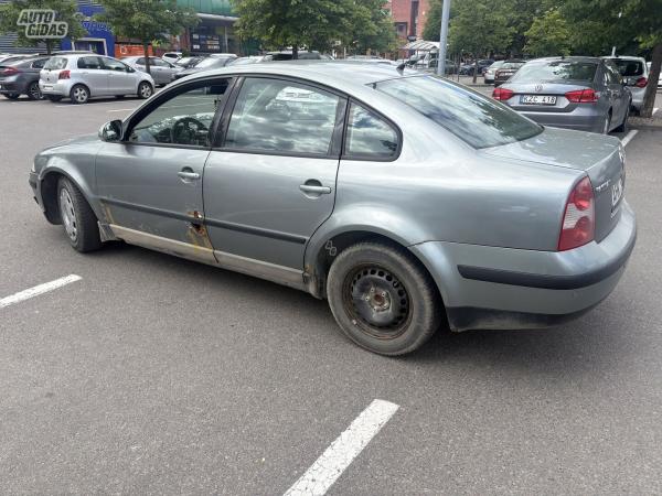 Volkswagen Passat 2004 Viļņa, ar dzinēja tilpumu 2.00 L un nobraukumu 274 tūkst. km par 780 €, foto 4 vietnē AUTOMOTO.COM.LV