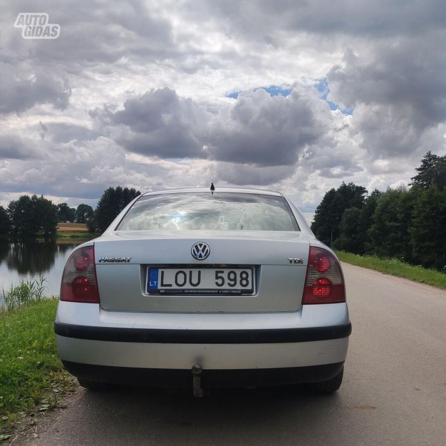 Volkswagen Passat 2004 Marijampole, ar dzinēja tilpumu 1.90 L un nobraukumu 384 tūkst. km par 1600 €, foto 5 vietnē AUTOMOTO.COM.LV