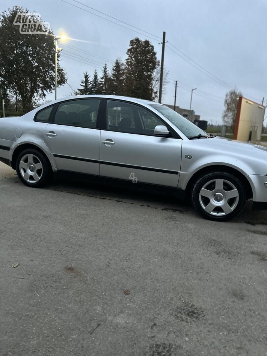 Volkswagen Passat 2004 in Kretinga, with an engine capacity of 1.90 L and mileage of 378 thousand km for 1200 €, photo 4 on AUTOMOTO.COM.LV