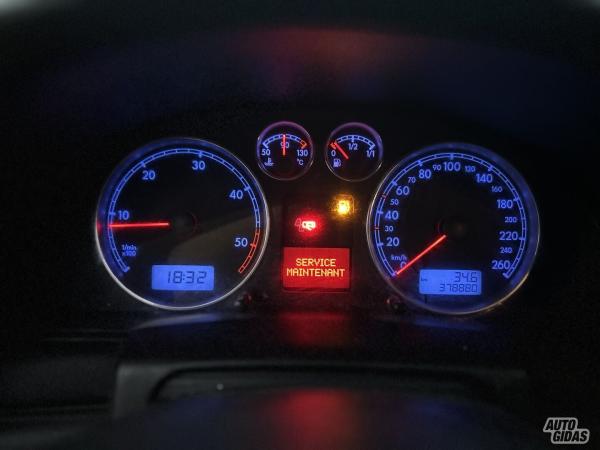 Фольксваген Пассат 2004 в Кретинга, объемом двигателя 1.90 л и пробегом 378 тыс. км за 1200 €, фото 9 на AUTOMOTO.COM.LV