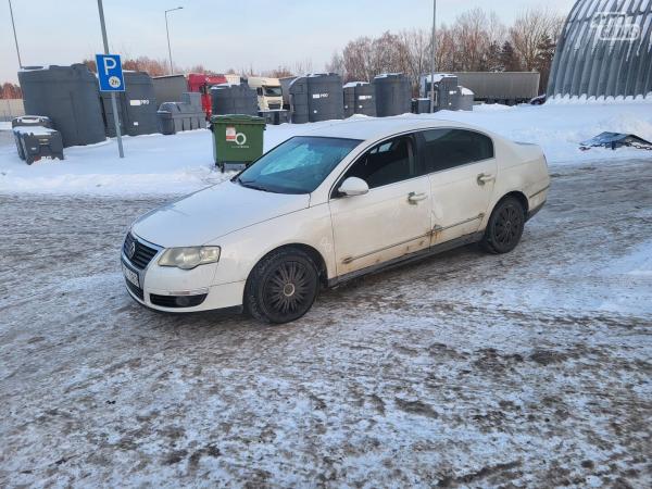 Volkswagen Passat 2005 Kauņa, ar dzinēja tilpumu 1.90 L un nobraukumu 360 tūkst. km par 590 €, foto 2 vietnē AUTOMOTO.COM.LV
