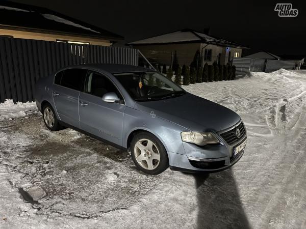 Volkswagen Passat 2005 Kauņa, ar dzinēja tilpumu 2.00 L un nobraukumu 50 tūkst. km par 1600 €, foto 1 vietnē AUTOMOTO.COM.LV