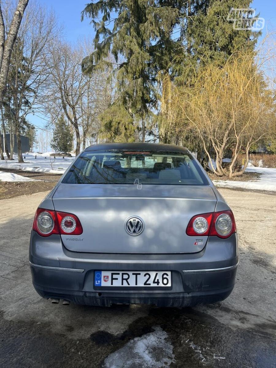 Volkswagen Passat 2005 in Siauliai, with an engine capacity of 1.90 L and mileage of 40 thousand km for 1000 €, photo 6 on AUTOMOTO.COM.LV