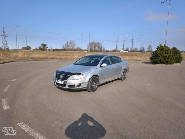 Volkswagen Passat 2005 in Siauliai, with an engine capacity of 1.90 L and mileage of 360 thousand km for 950 €, photo 3 on AUTOMOTO.COM.LV