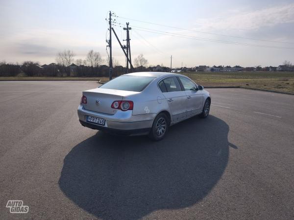 Volkswagen Passat 2005 in Siauliai, with an engine capacity of 1.90 L and mileage of 360 thousand km for 950 €, photo 6 on AUTOMOTO.COM.LV