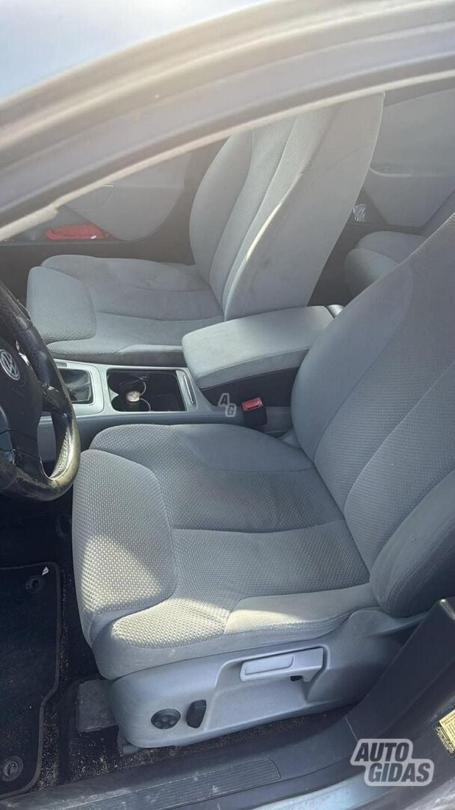 Volkswagen Passat 2005 in Silale, with an engine capacity of 2.00 L and mileage of 320 thousand km for 900 €, photo 4 on AUTOMOTO.COM.LV