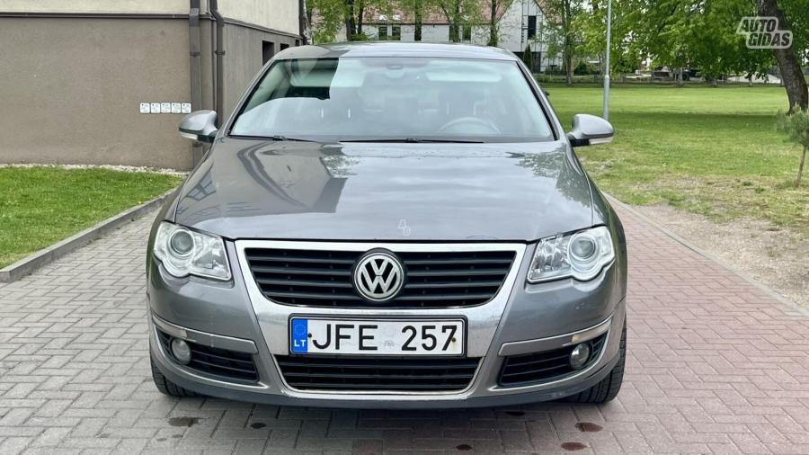 Volkswagen Passat 2005 in Silute, with an engine capacity of 2.00 L and mileage of 420 thousand km for 950 €, photo 4 on AUTOMOTO.COM.LV