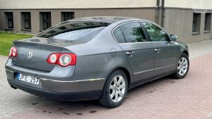 Volkswagen Passat 2005 in Silute, with an engine capacity of 2.00 L and mileage of 420 thousand km for 950 €, photo 6 on AUTOMOTO.COM.LV
