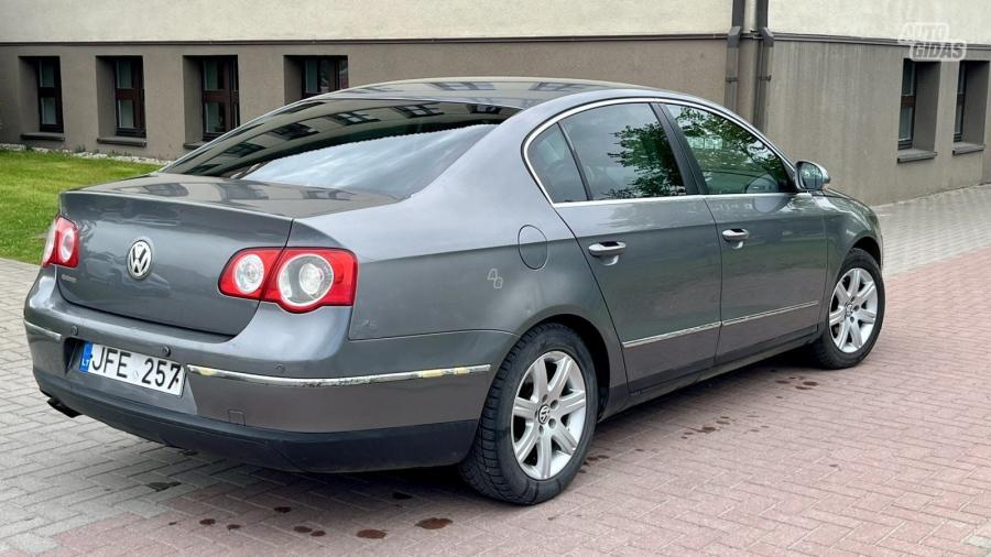 Volkswagen Passat 2005 in Silute, with an engine capacity of 2.00 L and mileage of 420 thousand km for 950 €, photo 6 on AUTOMOTO.COM.LV