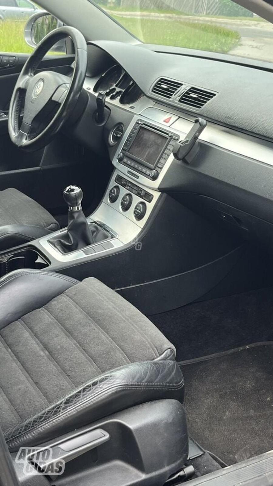 Volkswagen Passat 2005 in Silute, with an engine capacity of 2.00 L and mileage of 420 thousand km for 950 €, photo 11 on AUTOMOTO.COM.LV
