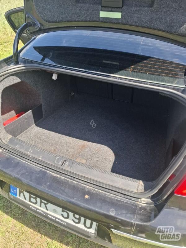 Volkswagen Passat 2005 in Vilkaviskis, with an engine capacity of 2.00 L and mileage of 341 thousand km for 1400 €, photo 3 on AUTOMOTO.COM.LV